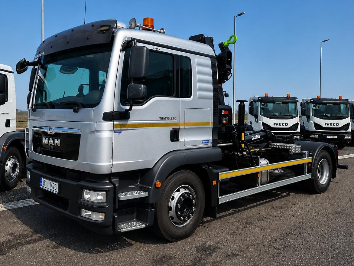 MAN TGM 15.290 RUKA HIAB KONTEJNER 8T | Největší inzerce autobazarů ...