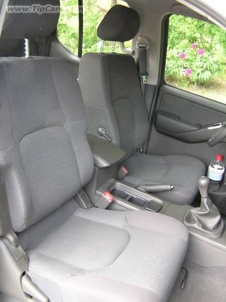 Nissan Navara 2,5 D | Největší inzerce autobazarů - TipCars