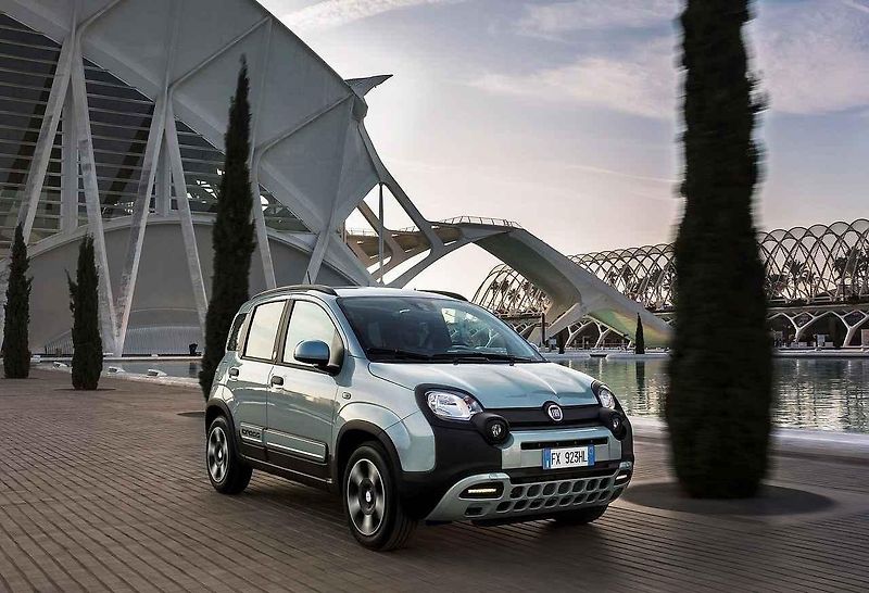 Malá auta do 400 tisíc. Je výhodnější Picanto, Pandina nebo Swift ...