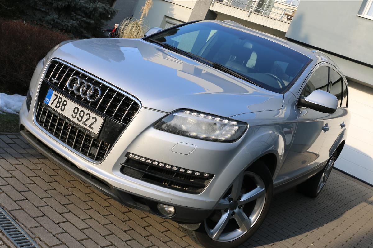 Audi Q7 3,0 TDI , S-line, 4x4, ATM | Největší inzerce autobazarů - TipCars